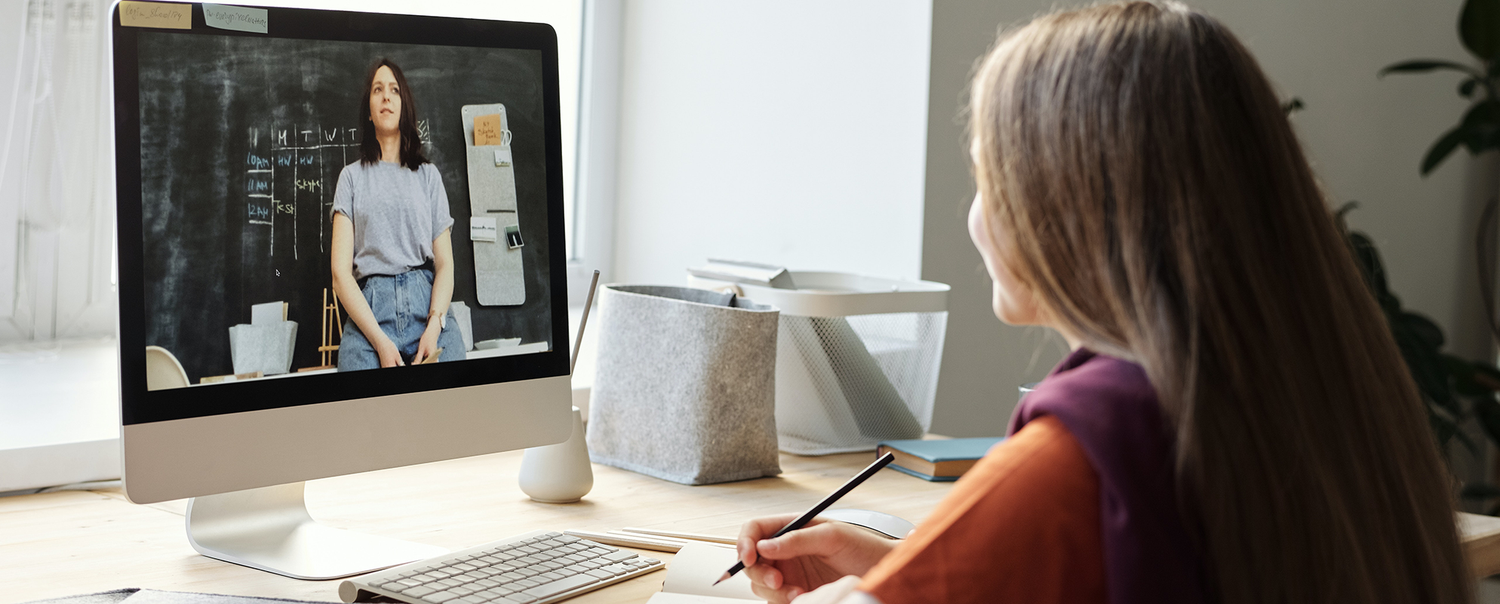 Is Your Screen Causing Your Eye to Twitch? – GUNNAR